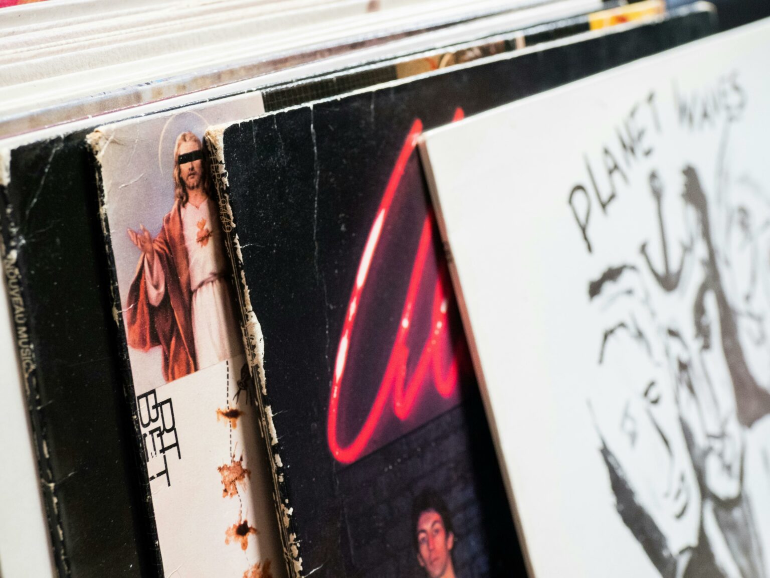 Elvis Presley Collectible Records Guide - Manipedi Records